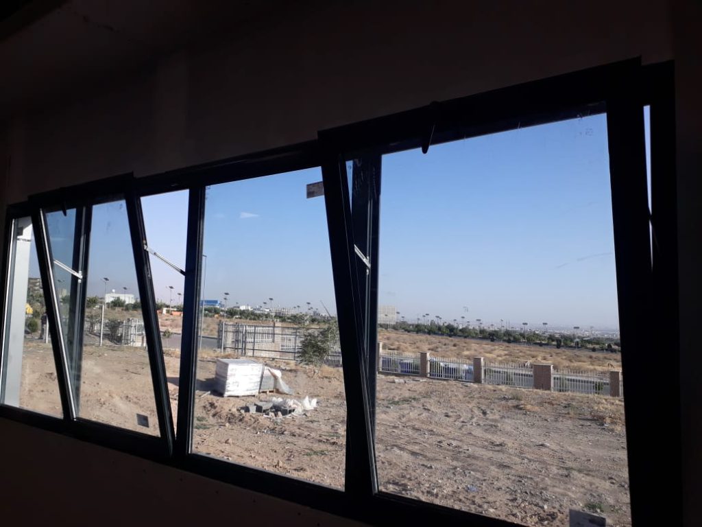 Frameless glass profile construction - Valid