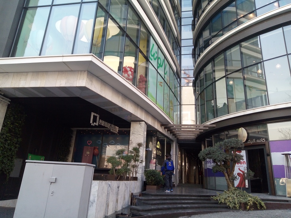 Glass profile facade design - Valid