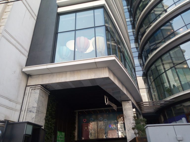 Curtain wall building design - Valid