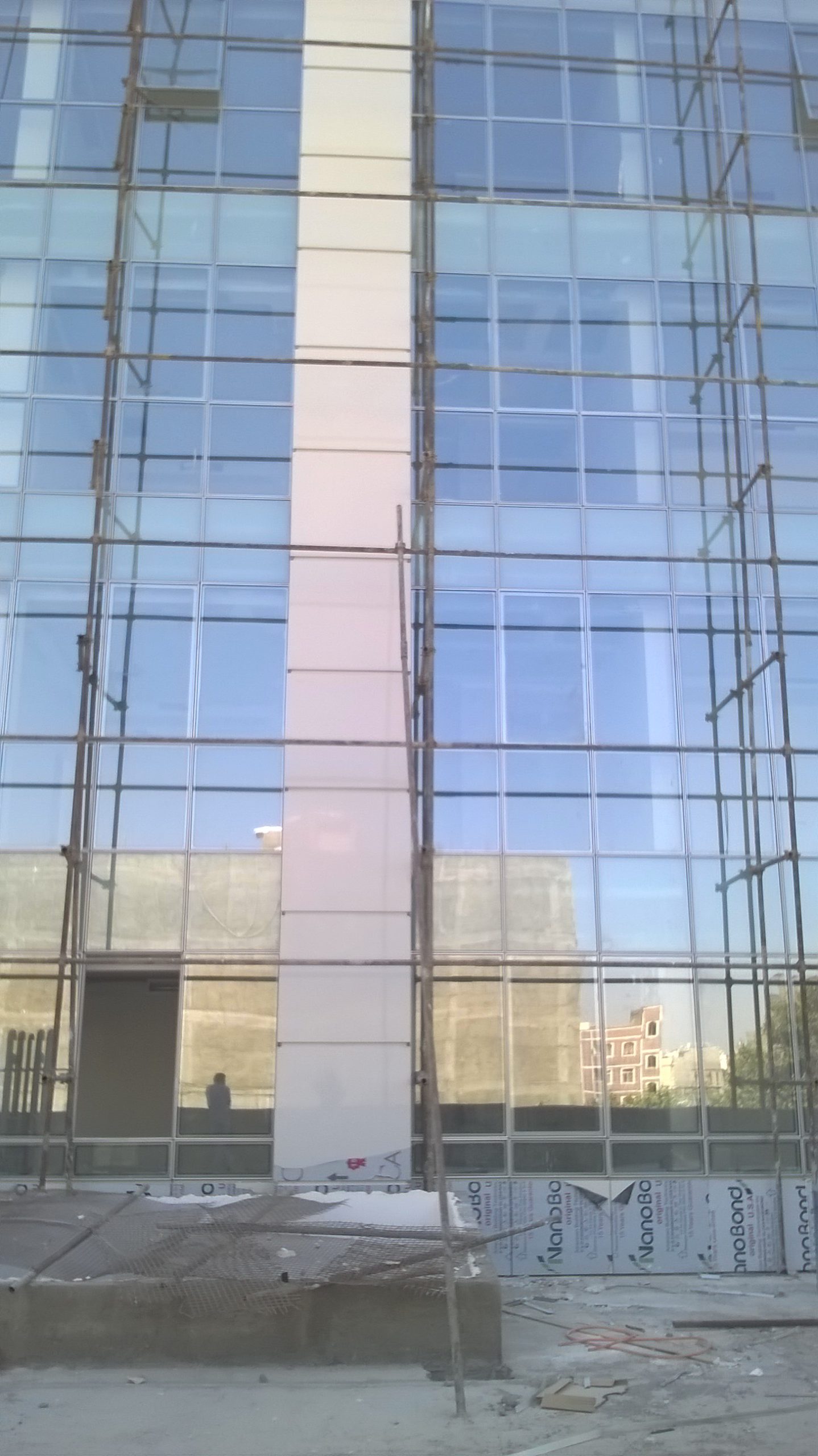 Best to install aluminum curtain wall system - Valid