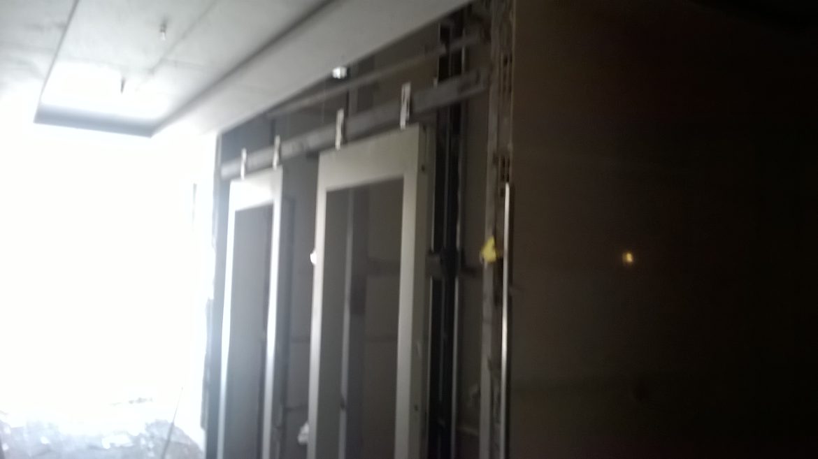 Curtain wall cladding glass window system - Valid