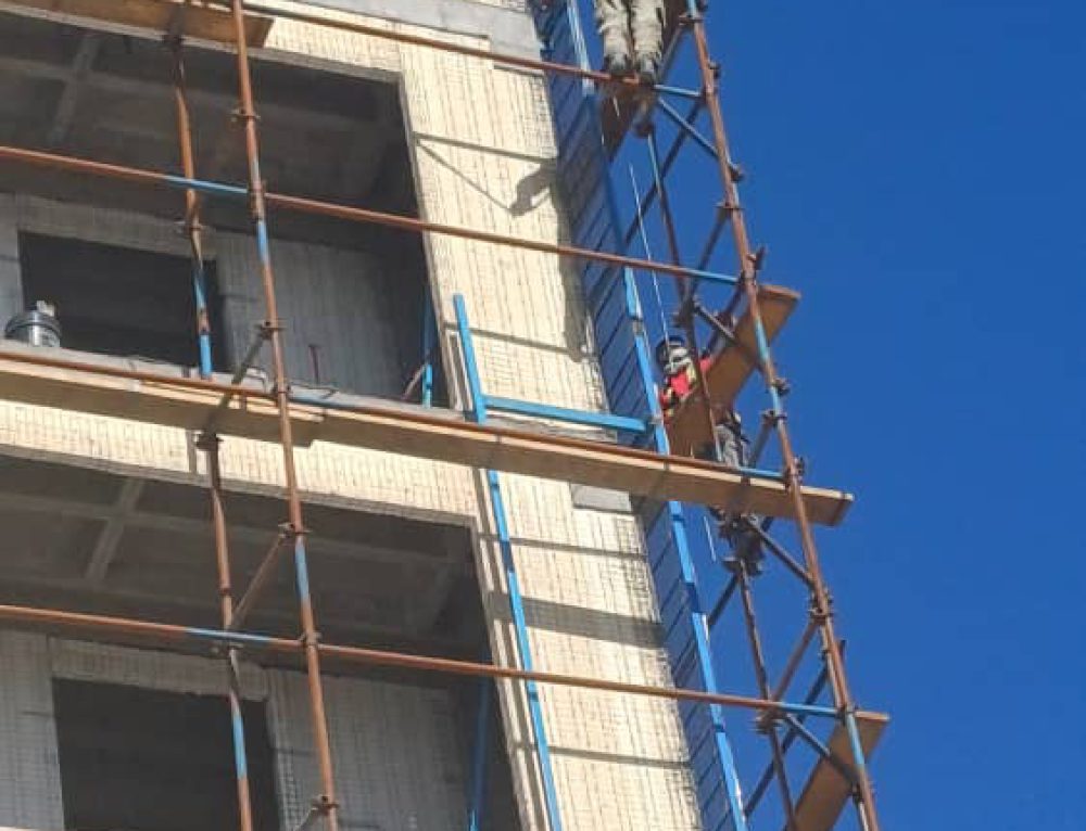 Stick system curtain wall installation - Valid