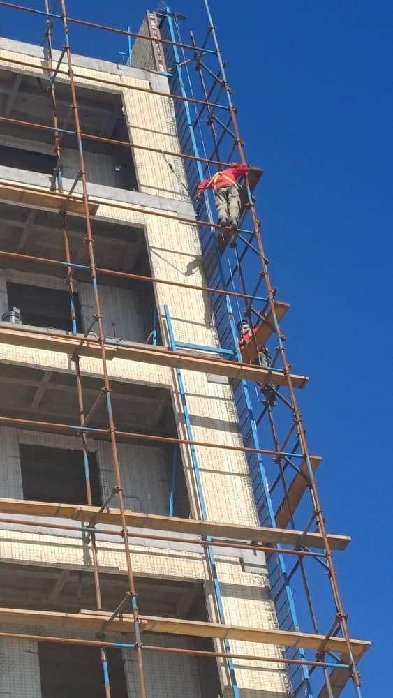 Substructure of frameless facade in Kerman project - Valid