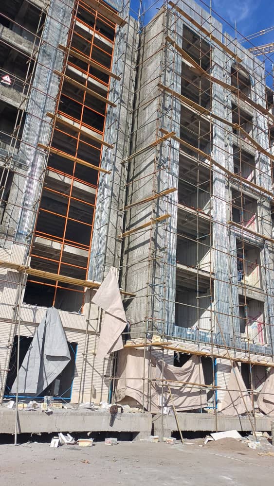 Stick system curtain wall installation - Valid