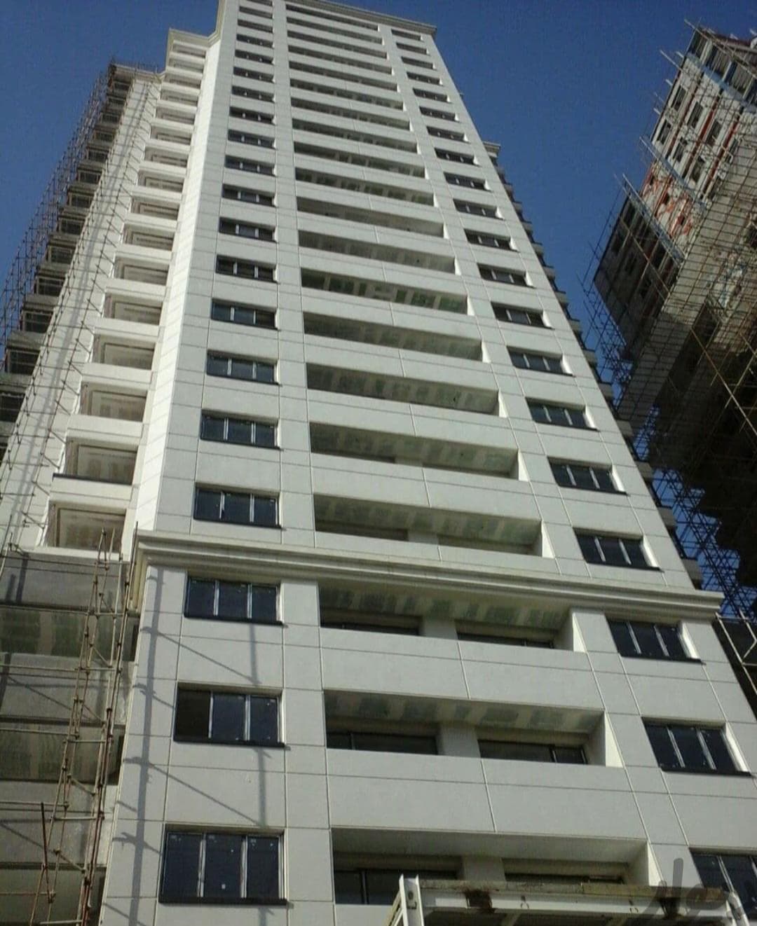 Stick system curtain wall installation - Valid